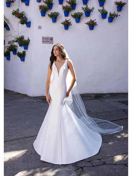 Bianco Evento Celeste Hochzeitskleid - hochzeitsrausch Brautmoden